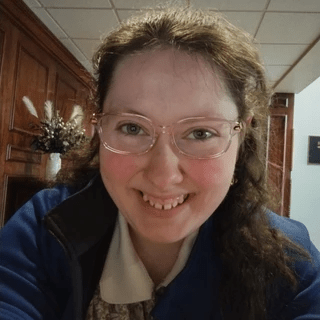 About Janelle - Happy Beloved Pig Blog on Strikingly