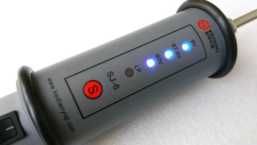 Wet Sponge Pinhole Detector