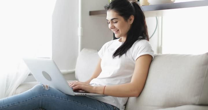 Meet Single Women Online Dating on Strikingly