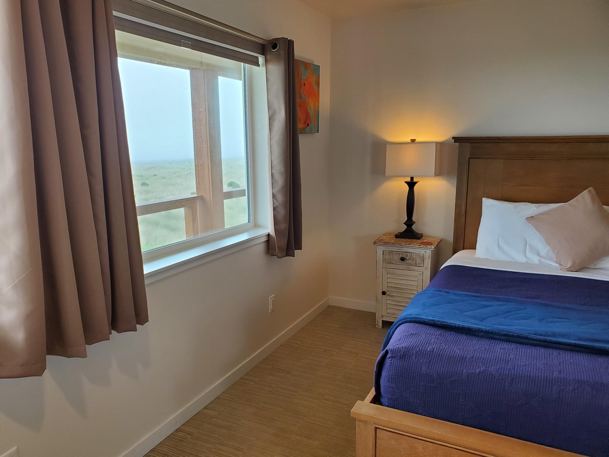 Rooms & Suites - Moonstone Beach Motel