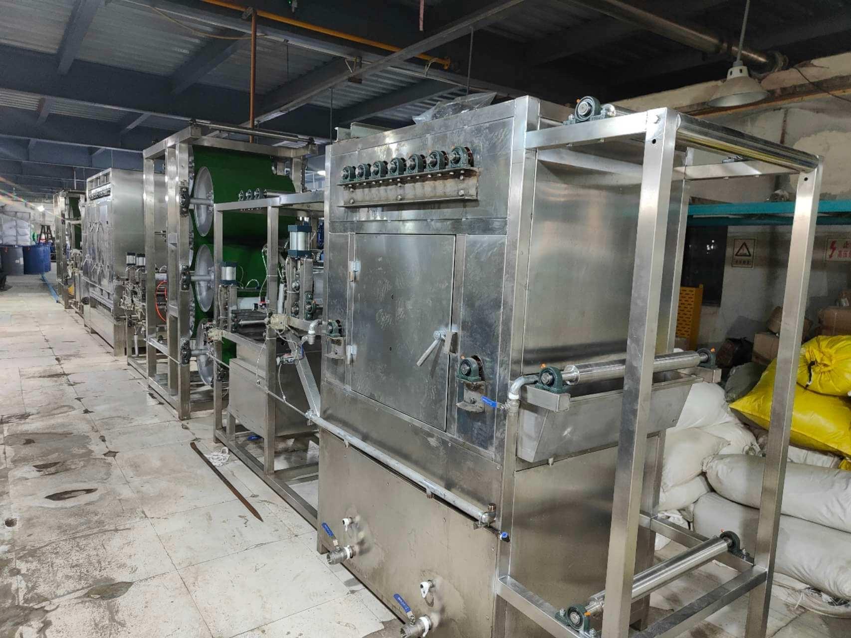 Disposal Mak Machine