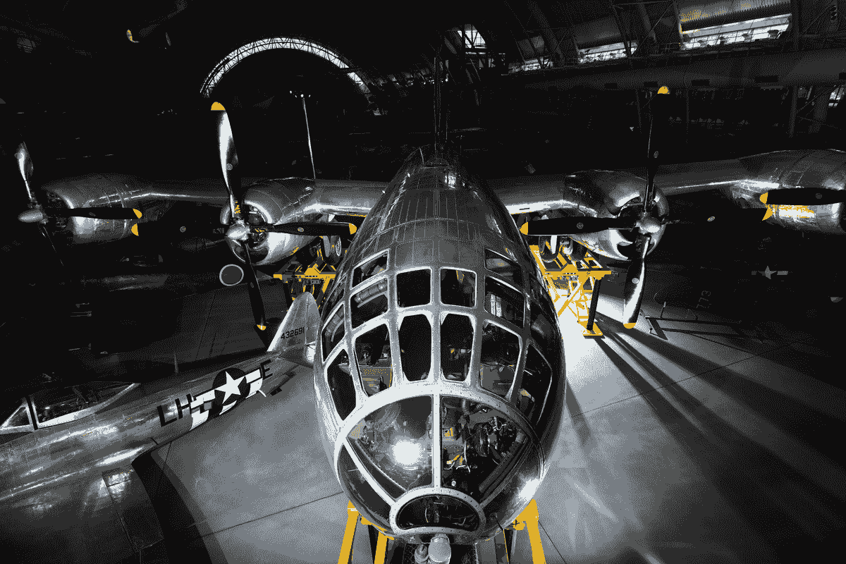 Enola gay exhibit politically biased