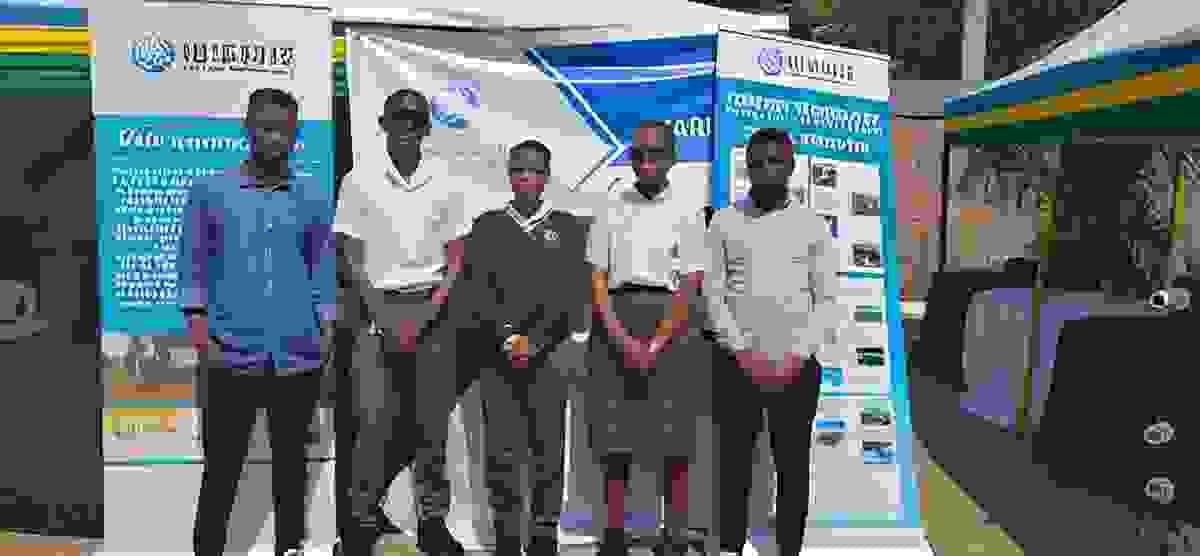 School Website on Strikingly