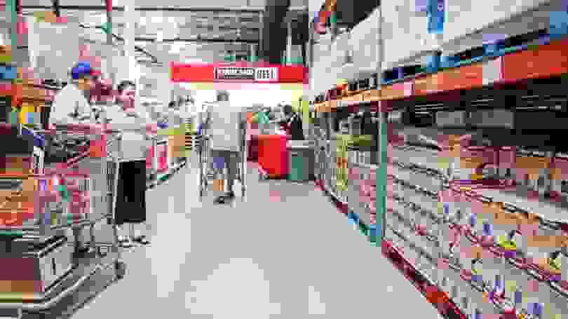 Pros and Cons of Popular Warehouse Storage Racks