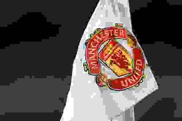 Manchester United logo - Real story and meaning behind ...