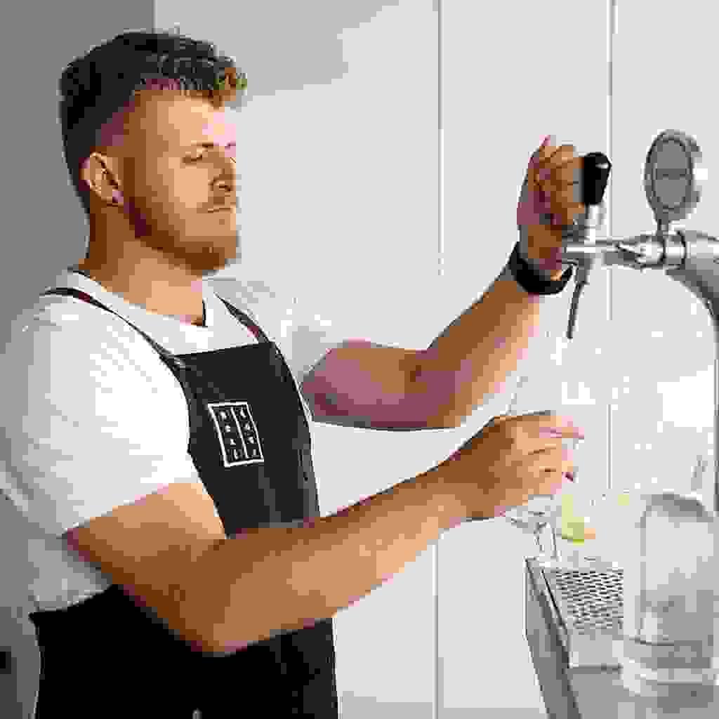 Why Cotton/Polyester Aprons Are a Better Choice Than 10...