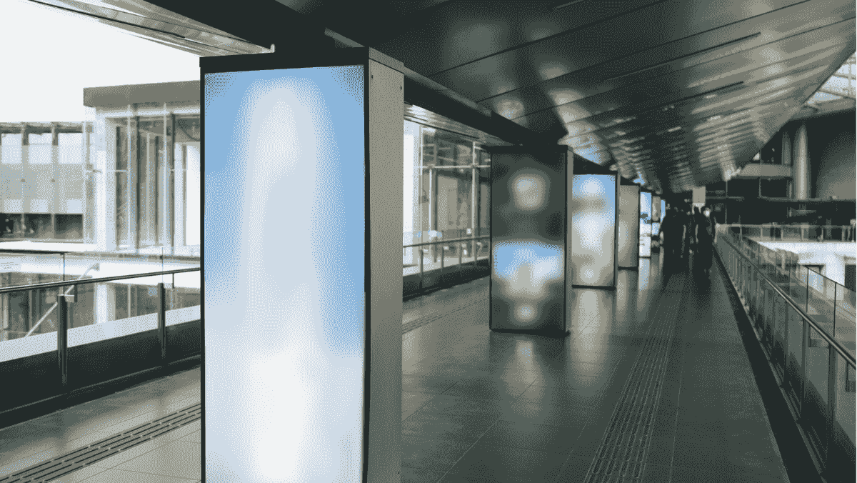 10 Essential Tips for AI-Powered Digital Signage Ad Tar...