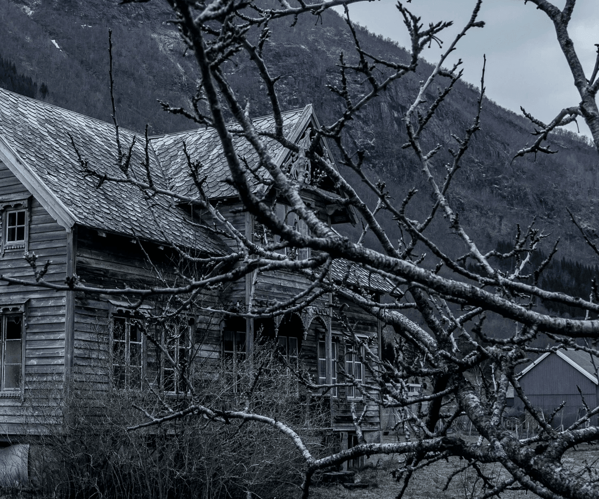 What You Need to Know About Apple Cabin Haunted House