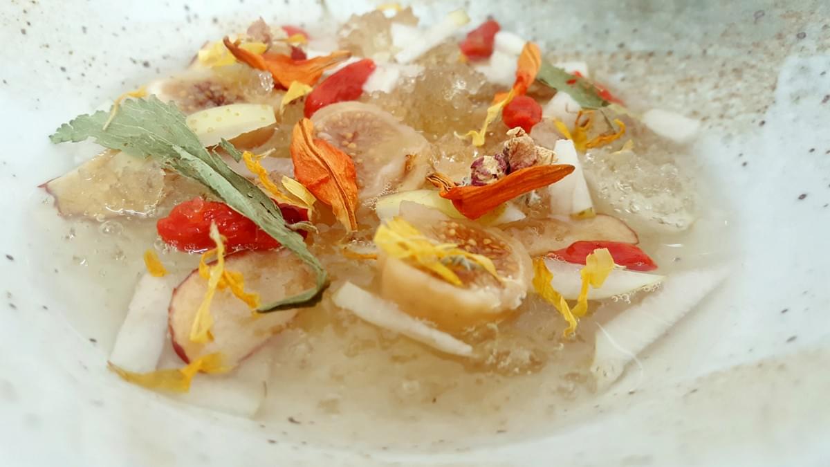 Recipe: Less Sugar Chilled Longan Collagen Bowl