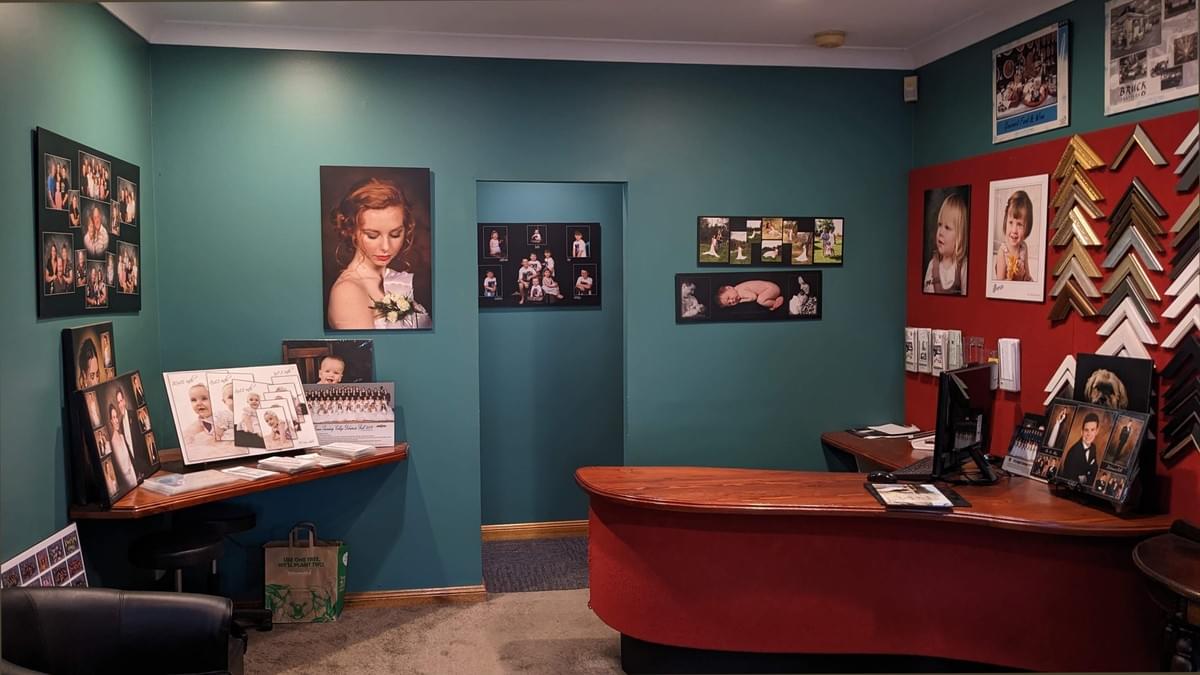Rediscover the Studio: A return to Authentic Portraitur...