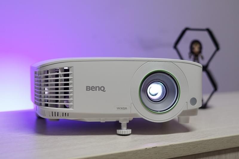 Jenis & Fungsi Projector - News