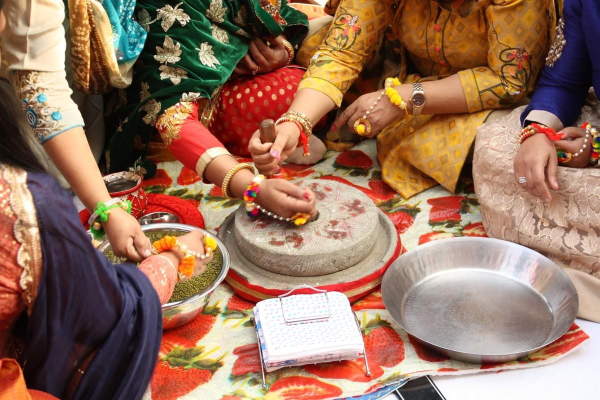 Hindu pre wedding rituals | Beachweddingtips.com