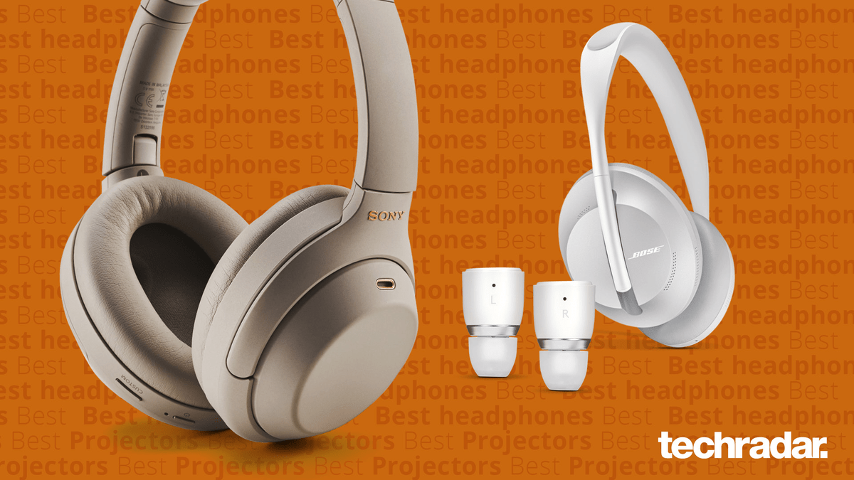 Headphones show up as speakers