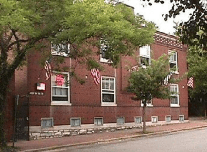 Clothing optional gay bar seattle