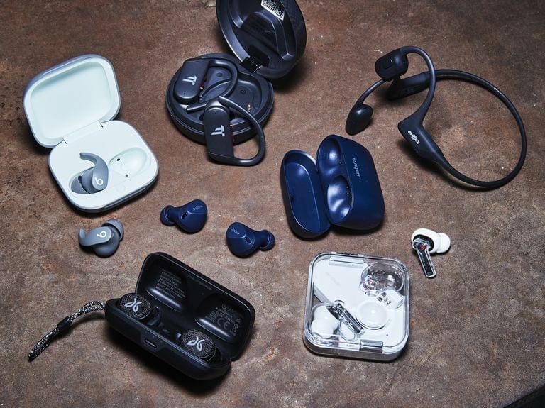 Best noise cancelling wireless earbuds with microphone
