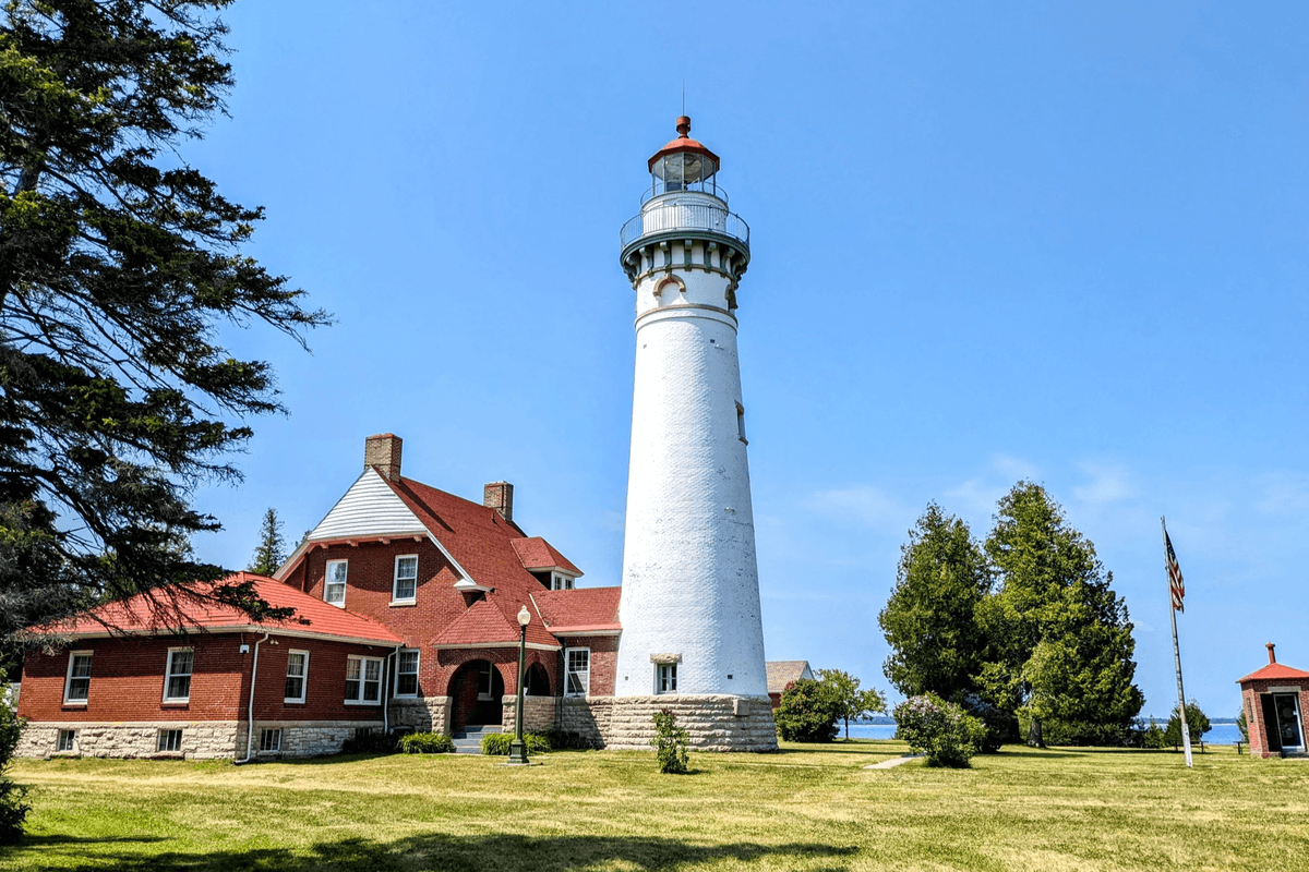 Coolest Lighthouses in Michigan's Upper Peninsula