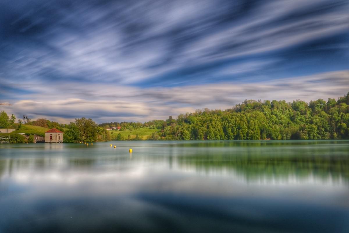 The Ultimate Guide to Lakefront Living: Owning Your Dre...
