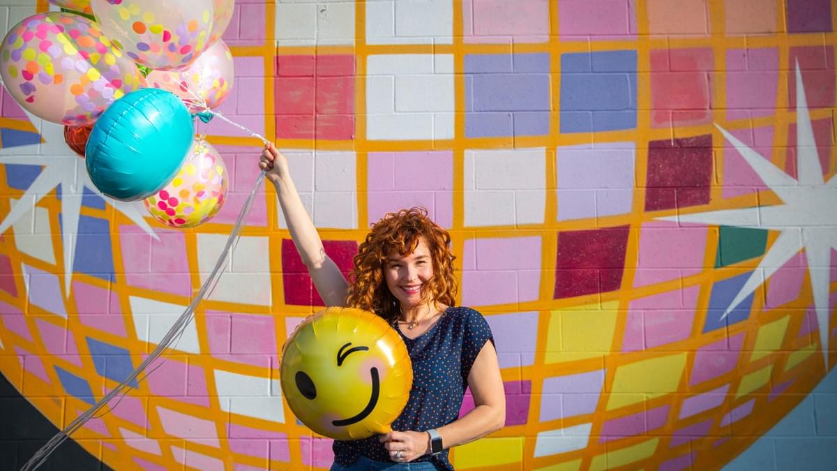 How to Social Happy! - social media Video Interview mak...