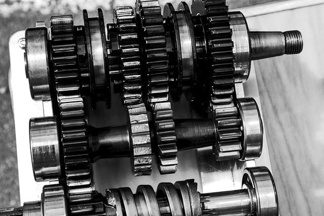 What Are The Different Types of Motorcycle Transmission...