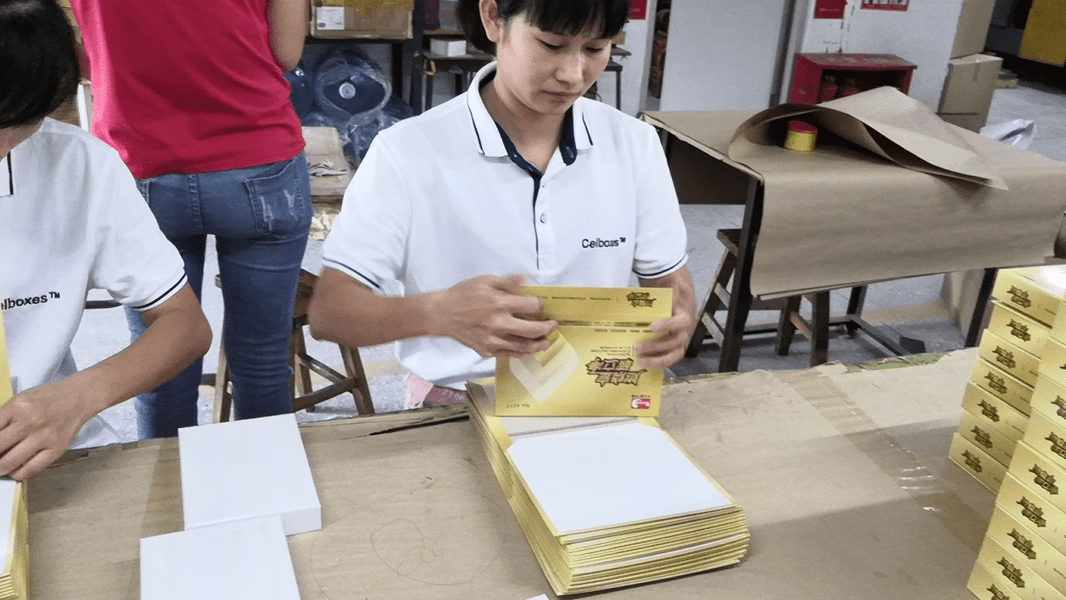 OEM Boxes for Mobile Devices.