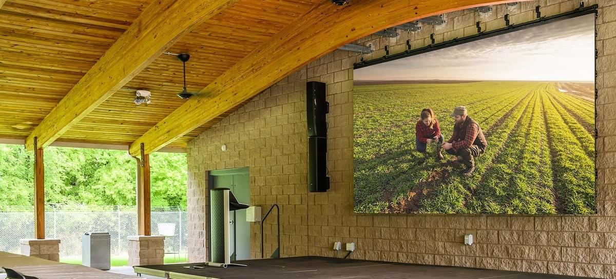 The Benefits of High Refresh Rates for LED Displays