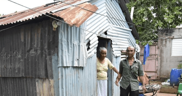 Sueño de Nochebuena en un hogar pobre dominicano - Fund...