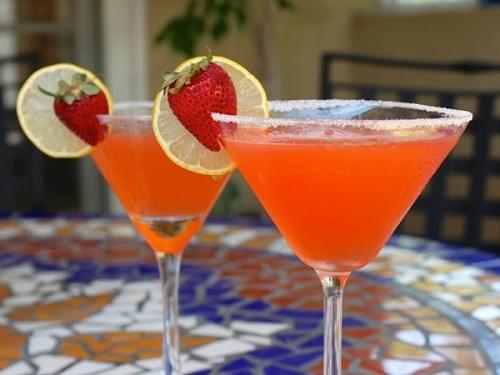 11 Welcome Drinks That are Perfect To Give Your Guests ...