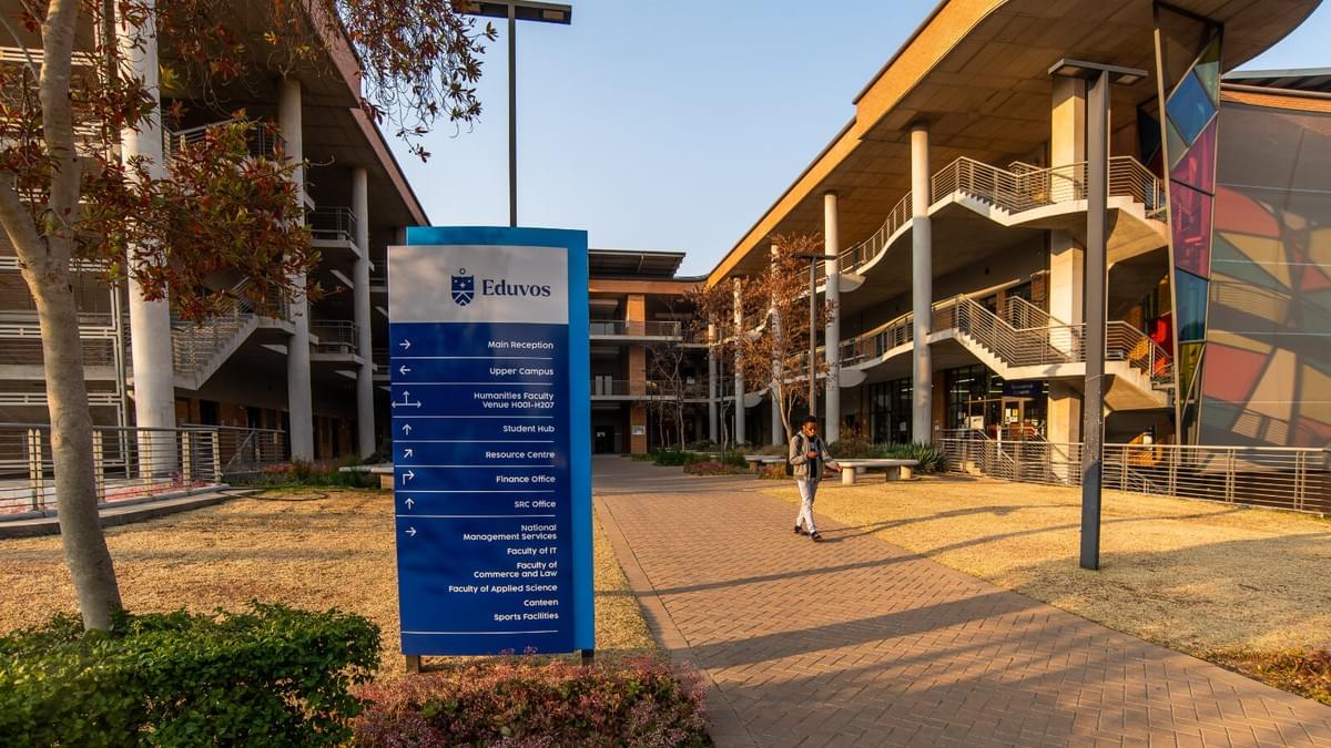 Contact - Fizz And Fries on Strikingly