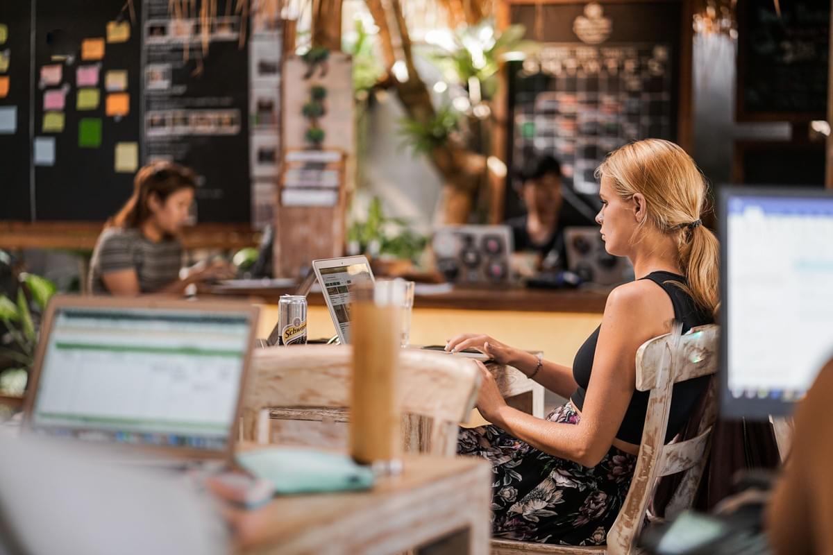 3 Reasons to Regularly Change Your Work Environment