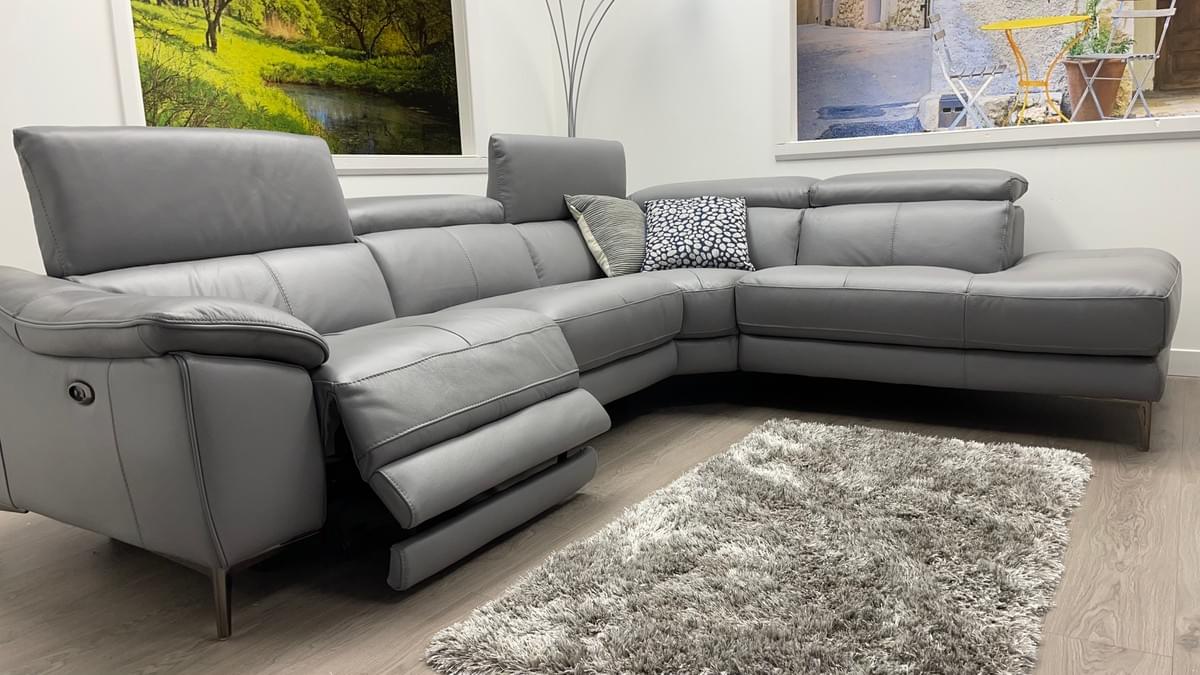 SOFA OUTLET OFFERS