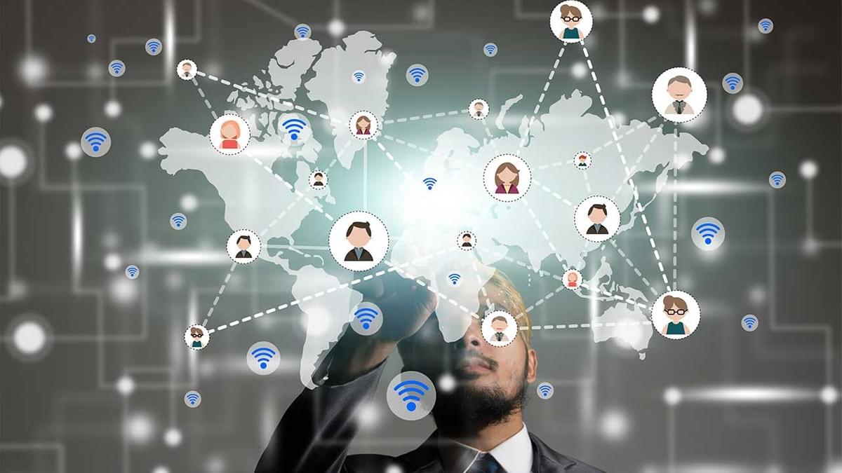 8 Powerful Advantages of Social Networking for Career