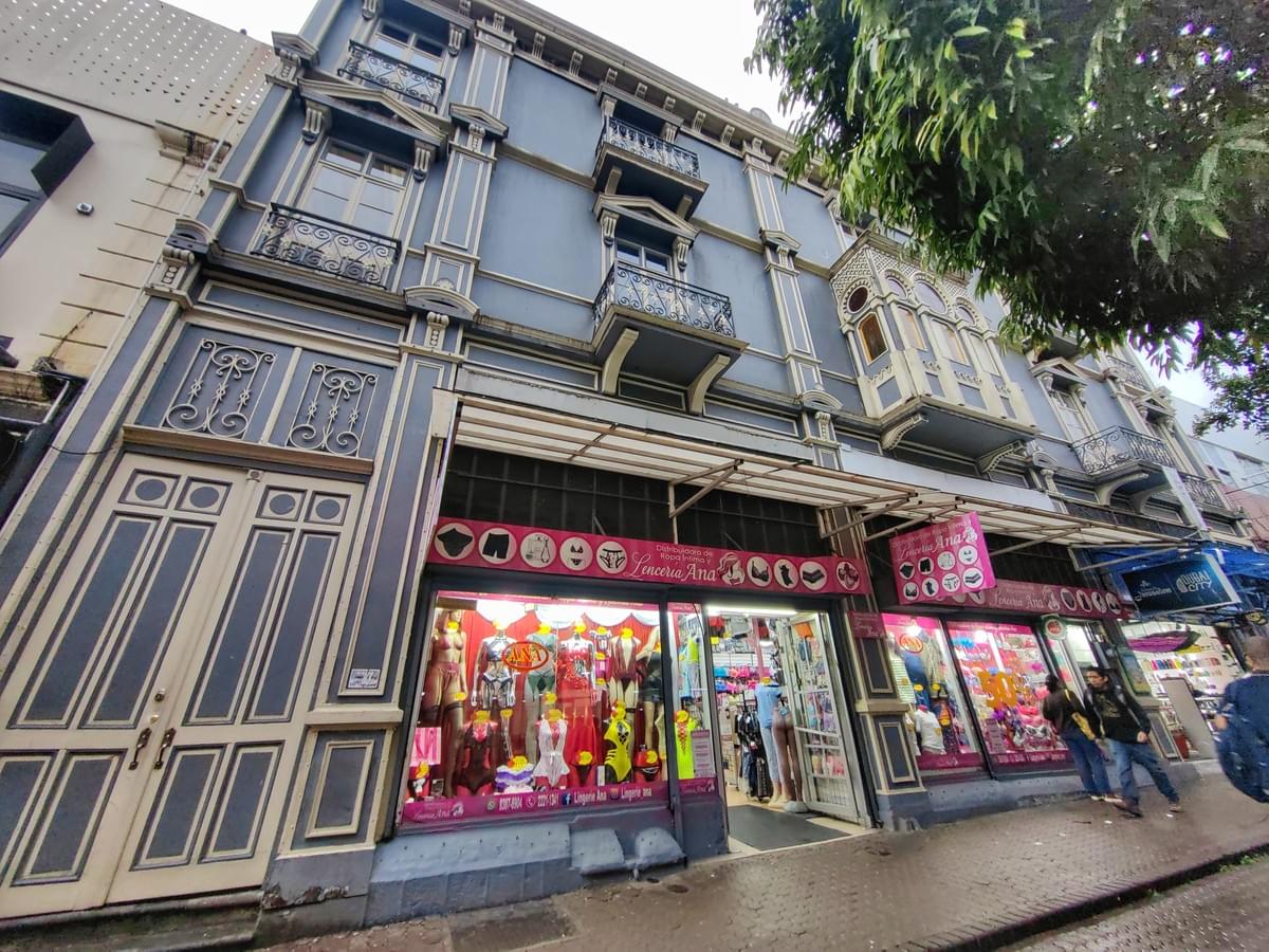 Conocé el edificio La Alhambra, un tesoro cultural de S...