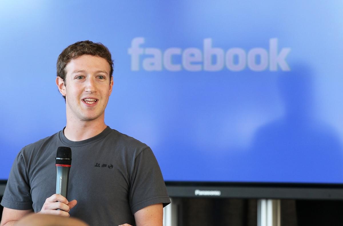 How Mark Zuckerberg Became Billionaire at 24 - Entrepre...