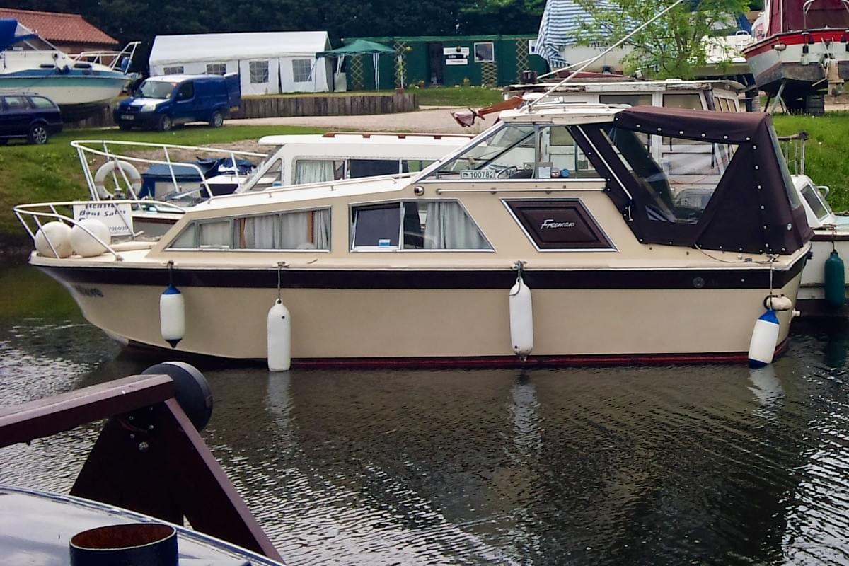 Different Kinds of Boat Covers - boat cover covers