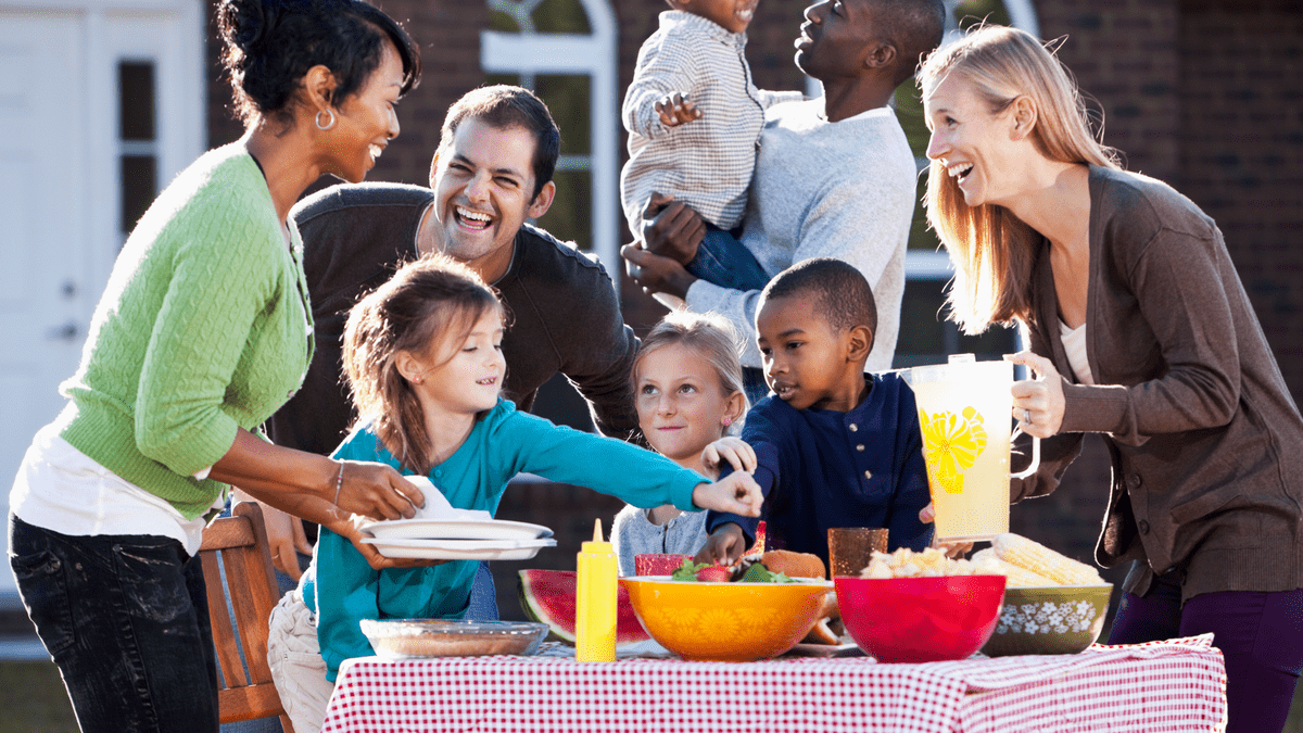 10 Top Traits of Good Neighbors