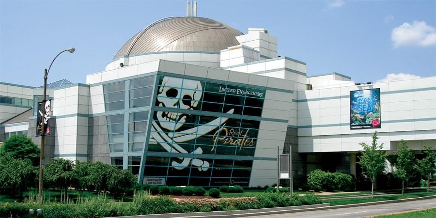 5 Reasons Why You Should Use Window Graphics - Window G...