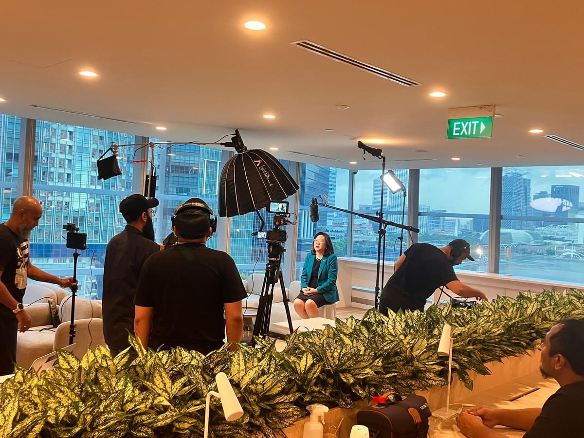 Why Hire A Professional Video Production Crew Or Comp...