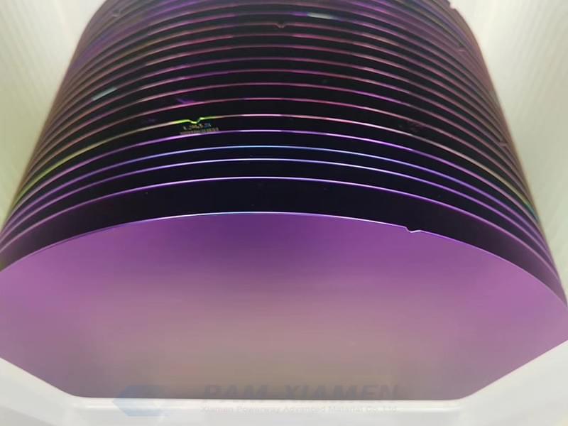 The Ingot Growth of Production Process of Silicon Wafer...