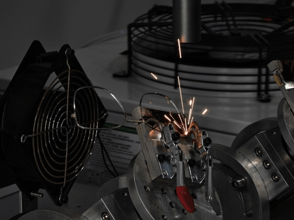 Beyond Fashion: How Metal Optical Frames Reflect Person...