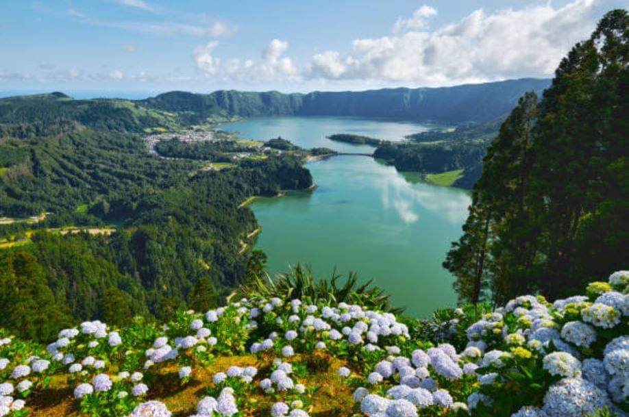 The Azores - Jewels of Portugal Collette Land Tour)