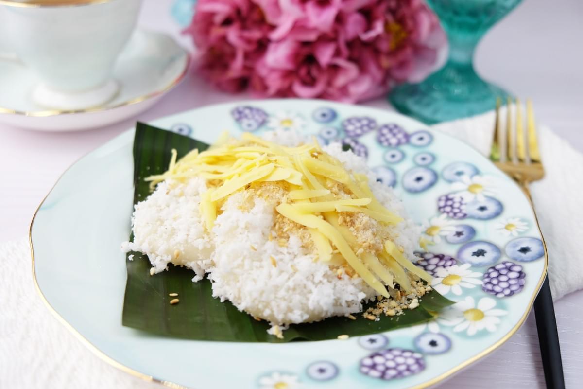 PALITAW WITH CHEESE