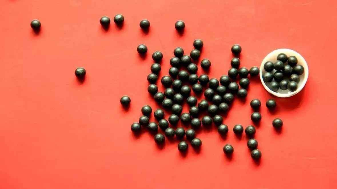 Analysis on the problems of hard particles, uneven part...