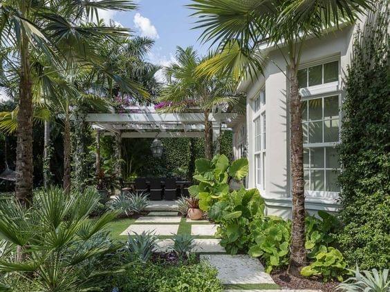 Landscaping Improvement Projects that Offer the Best Re...