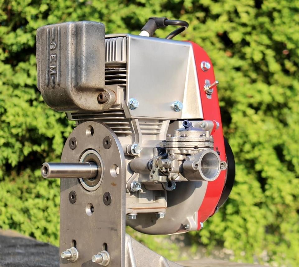 820 “Power Bee” Engine