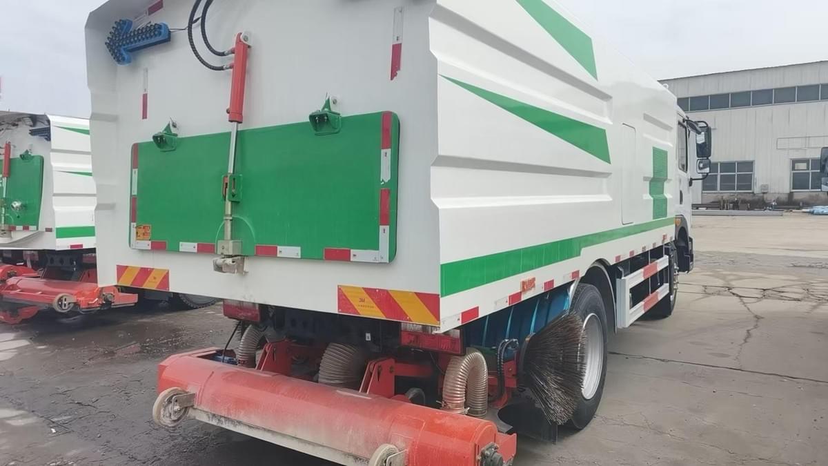 Wet and dry road sweeper operating instructions - road ...