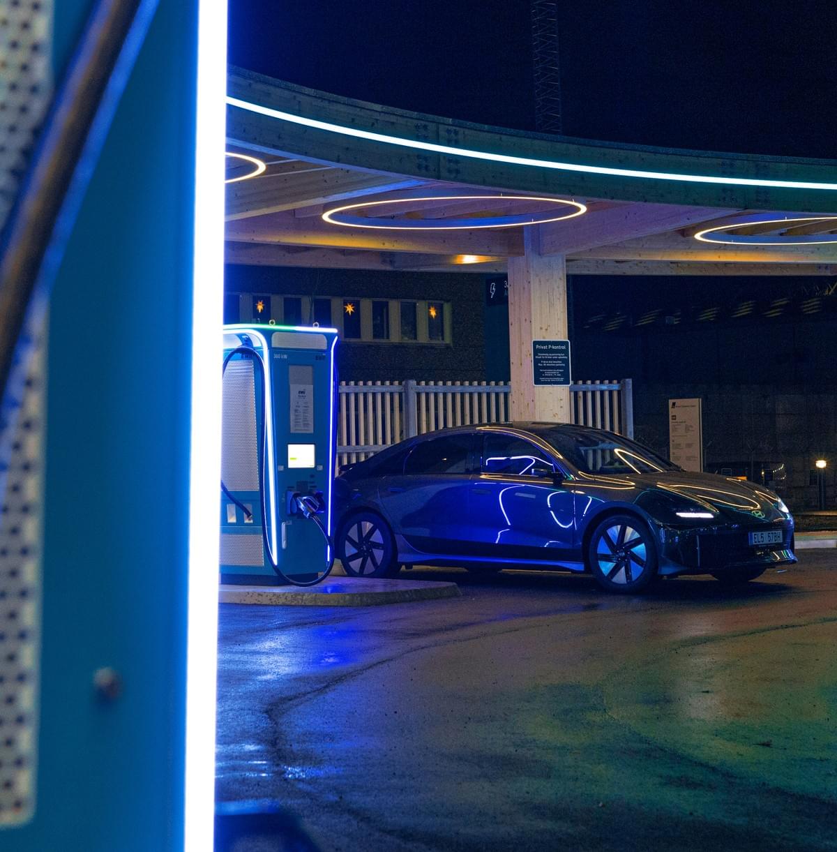 How Battery Liquid Cooling Enhances EV Performance - Bl...