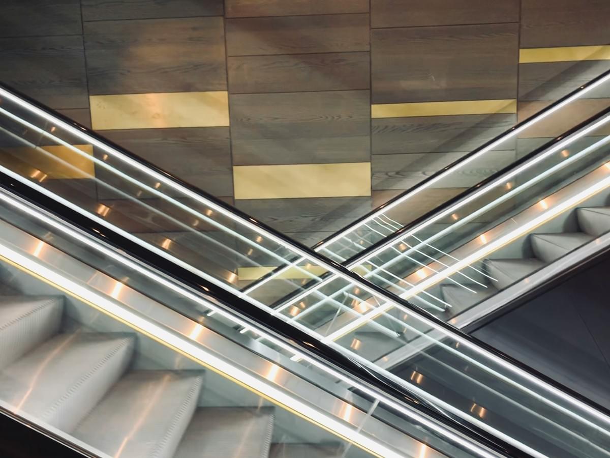 Discover the Best 5 Indoor Escalator Brands of 2025
