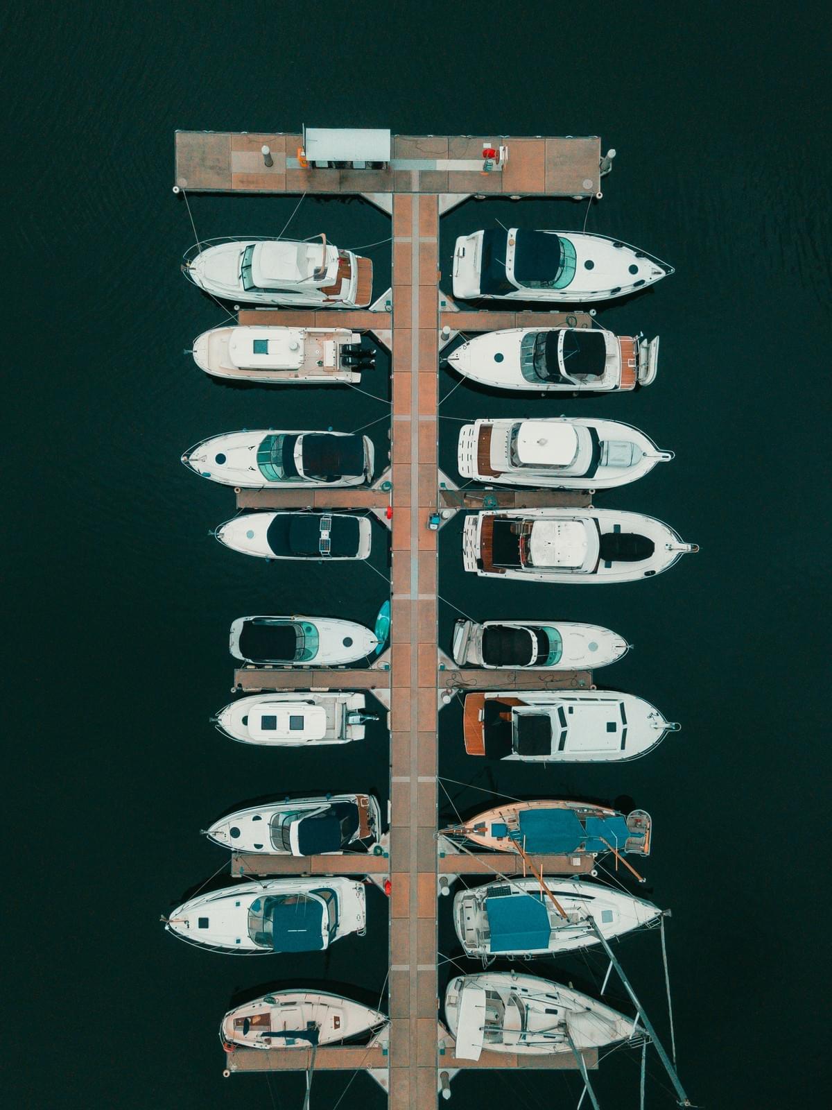 What to Know About Average Boat Weight Limits
