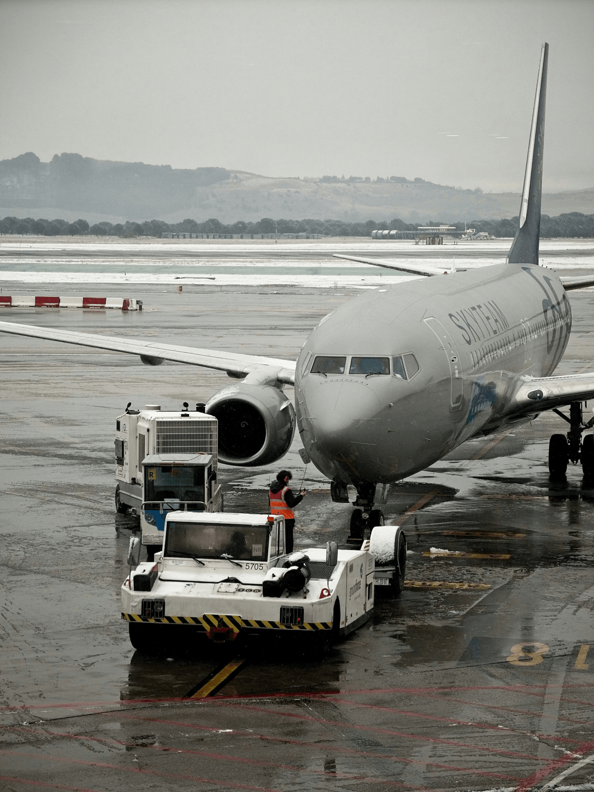 Revolutionizing Runway Safety at Airport with the BHM01...