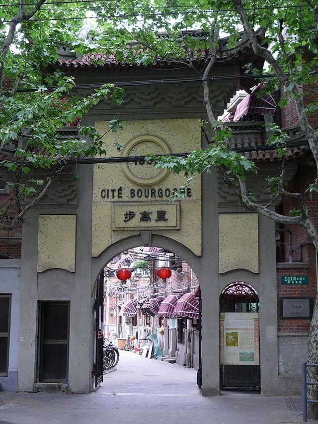 10 SHIKUMEN NEIGHBORHOODS YOU SHOULD VISIT!